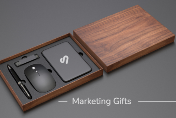 31 Best Corporate Tech Gifts for Work & Teams In 2023 📲