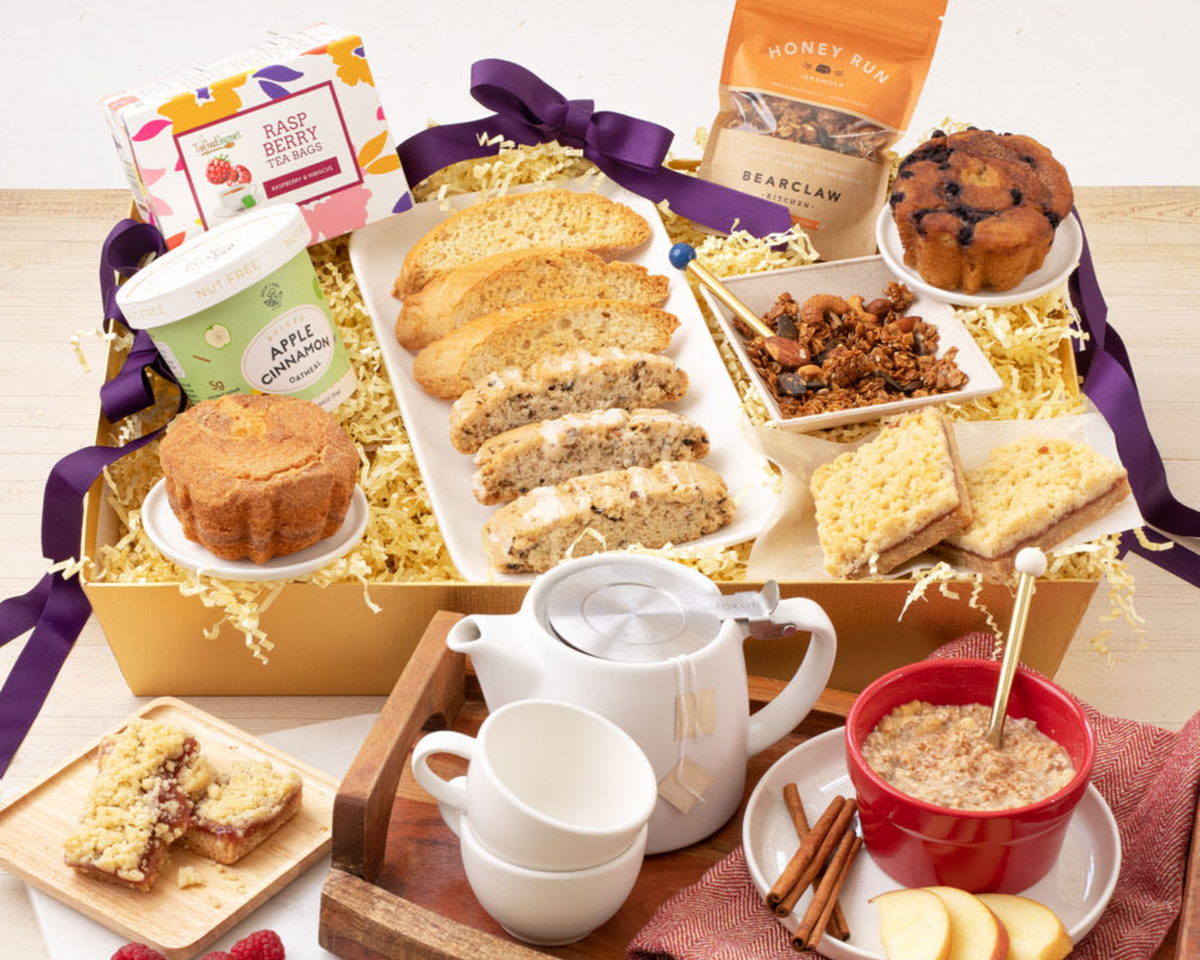 32 Best Corporate Gift Baskets For Business In 2025 🧺